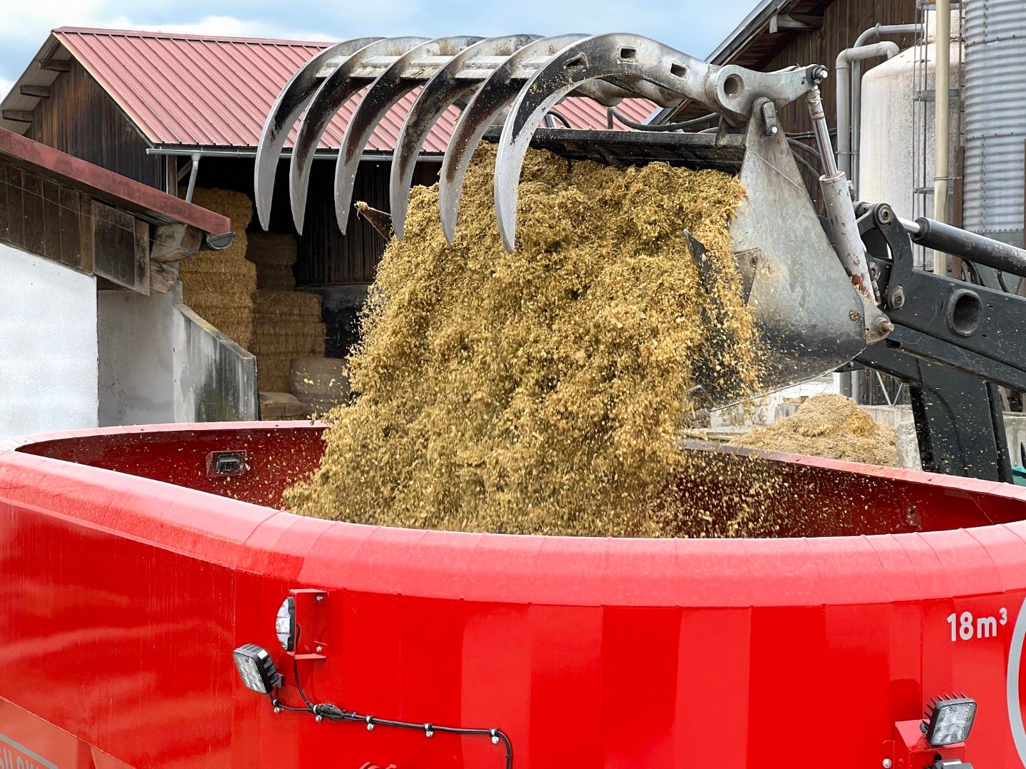 Flow-Plus container ring for perfect mix